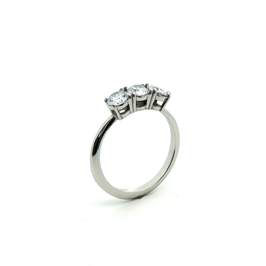 White Gold Multistone Ring With Round Brilliant Cut Diamonds | JING RUI ...