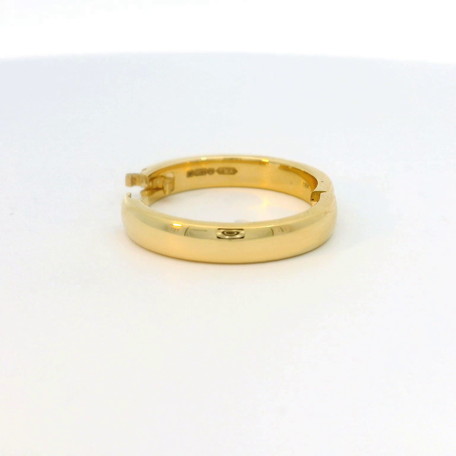 18ct Gold Hinged Wedding ring for arthritic fingers